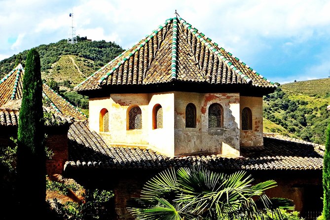 Alhambra & Generalife Skip the Line Premium Tour including Nasrid Palaces - The Sum Up