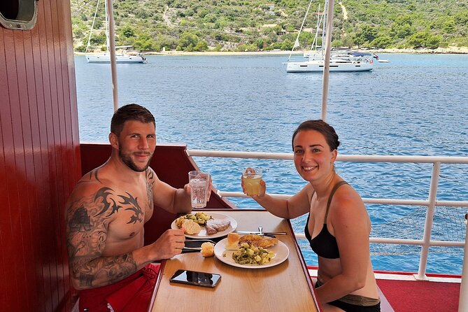 All-Inclusive Blue Lagoon & 3 Island Boat Tour with Food & Drinks - The Sum Up