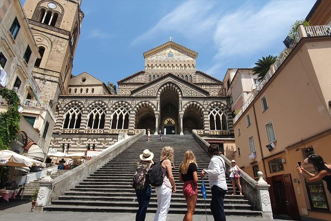 Amalfi Coast Tour: Positano, Amalfi & Ravello from Naples - FAQ