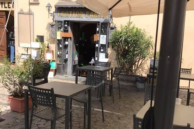 Aperitif in front of the Duomo and Orvieto Underground Caves tour - The Lunch and Wine Tasting