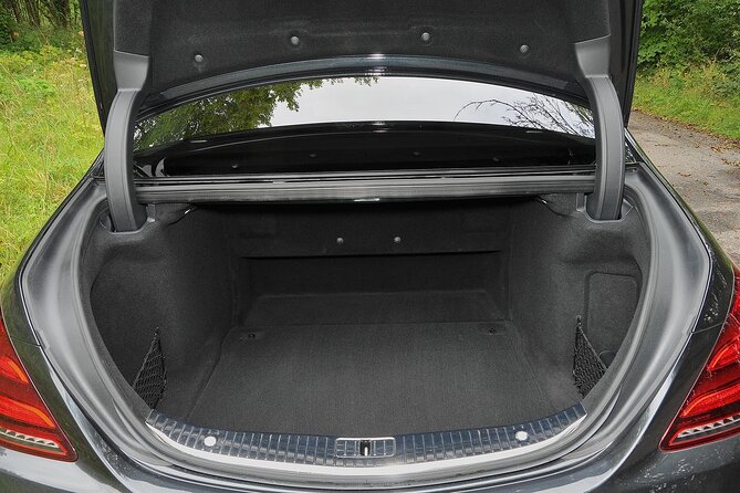 Arrival Transfer Munich Train Station to Munich by Luxury Car - Value and Pricing: Is It Worth It?