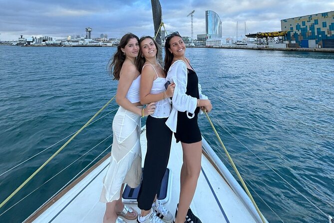 Barcelona Sailing with Tapas and Drinks - FAQ