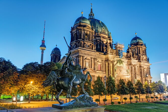 Berlin's Most Beautiful Squares - Private Live Virtual Experience - FAQ