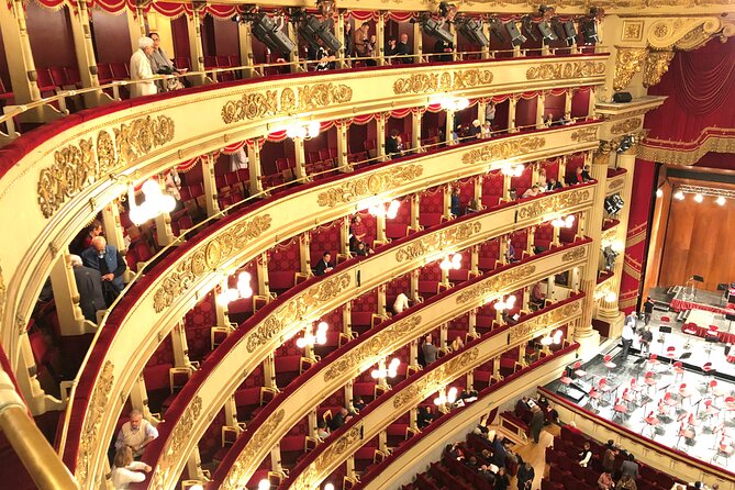 Best of Milan: 3 Icons Tour in 40 Languages + Hop On Hop Off - Walking and Timing: A Balance of Pace and Leisure