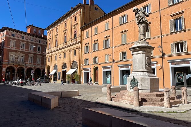 Bologna Walking Food Tour and Highlights with a Local Guide - Who Should Consider This Tour?