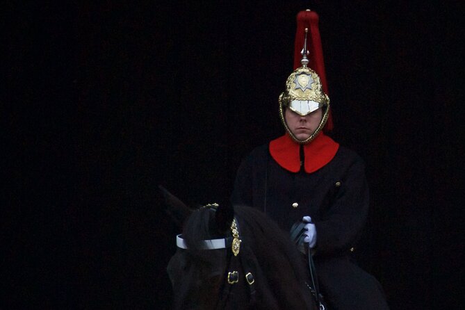 Buckingham Palace Visit & Changing of the Guard Walking Tour - Tour Logistics and Practical Details