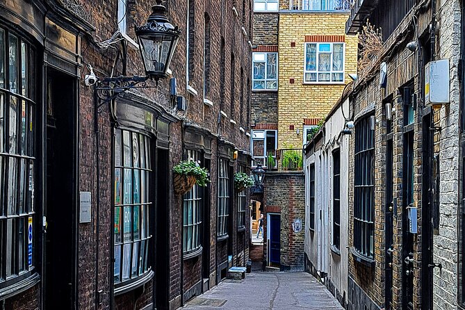 Central London City Exploration Game with Secret Squares - Practical Details: What You Need to Know