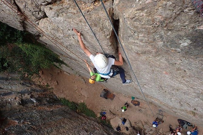 Climbing, Arrábida Natural Park, Setúbal, Sesimbra, near Lisbon - What to Expect During the Climb