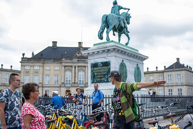 Copenhagen Highlights 3 Hour Bike Tour with local Guide - Who Should Consider This Tour?
