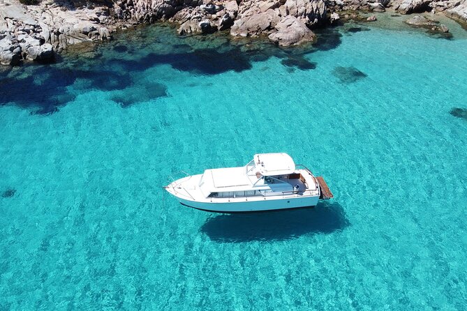 Day on a boat in the archipelago of La Maddalena with lunch - How We See the Experience