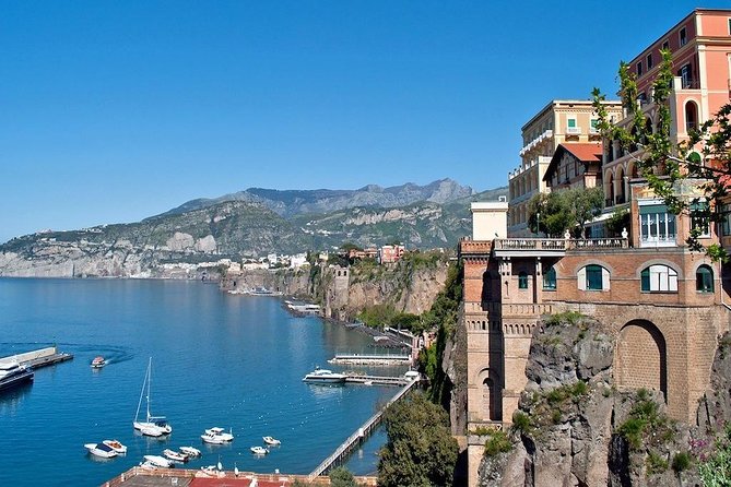 Daytrip from Rome to Pompei and Sorrento - FAQ