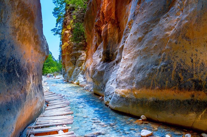 Discover Akrotiri: A Full-Day Private Adventure of Scenic Wonders - Who Would Love This Tour?