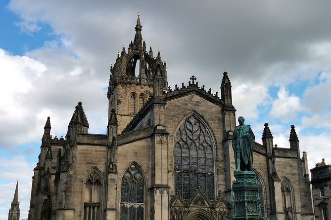 Edinburgh Old Town Private Self-Guided Tour - Practical Tips for Making the Most of Your Tour