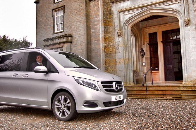 Edinburgh to St Andrews Luxury Taxi Transfer - Details of the Vehicle and Amenities