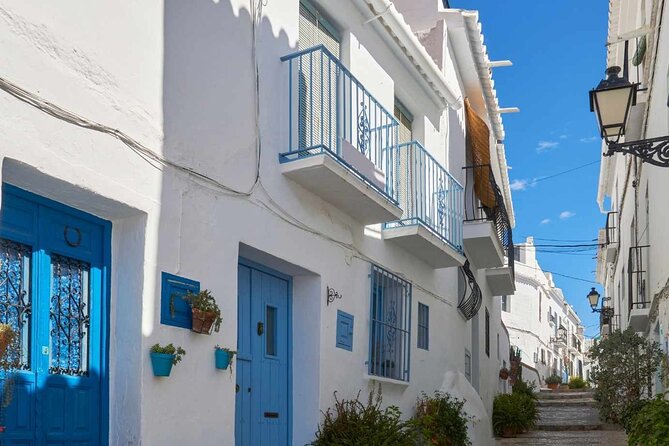 Excursion to Nerja & Frigiliana. - FAQ