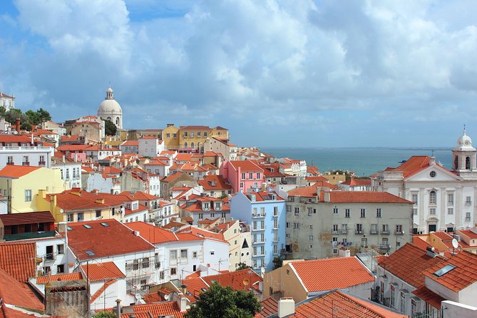 Explore Lisbon in 60 minutes with a Local - The Sum Up