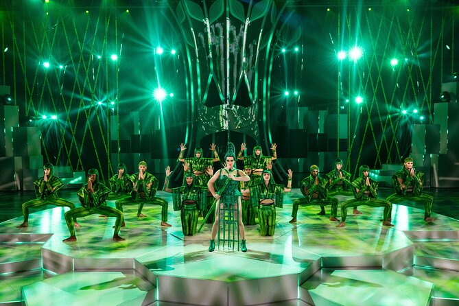 FALLING | IN LOVE Grand Show at Friedrichstadt-Palast Berlin - Price and Value