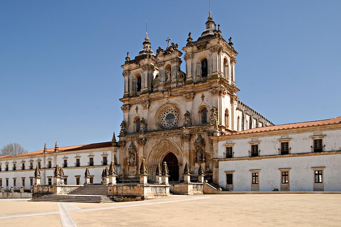 Fátima Batalha Nazaré and Óbidos Full Day Tour from Lisbon - FAQs