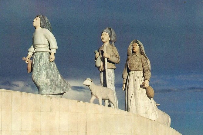 Fatima e Tomar Full Day Private Tour from Lisbon - FAQs