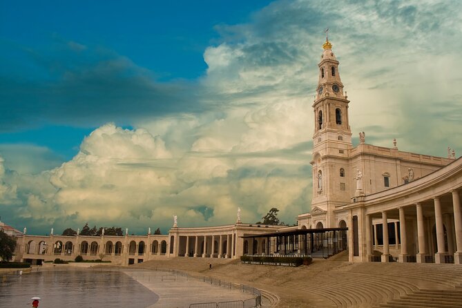 Fátima, Nazaré and Óbidos Small Group Full-Day Tour from Lisbon - Who Should Consider This Tour?