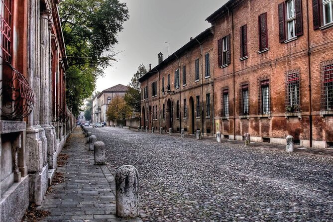 Ferrara Walking Tour with Audio and Written Guide - Who Will Love This Tour?