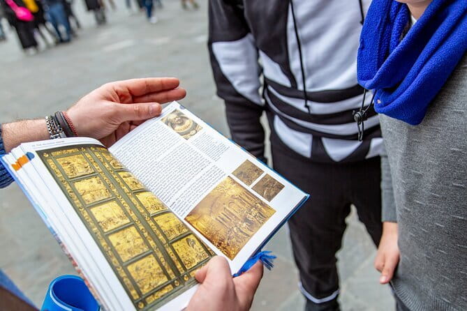 Florence by Night Guided Walking Tour:Duomo Old Bridge & All Must-See Highlights - Practical Details & Logistics