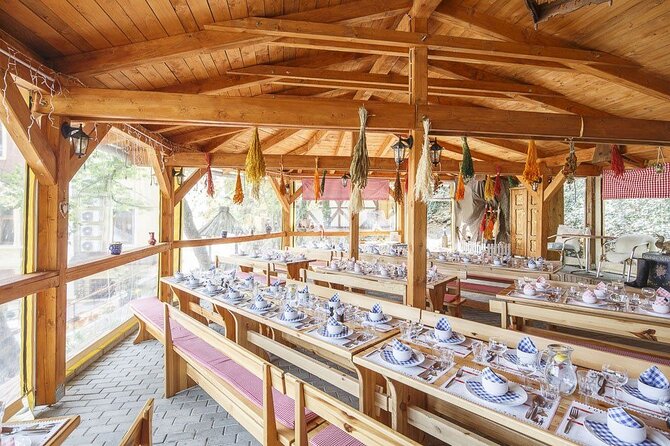 Folk Dinner Experience in Prague with Transportation - The Sum Up