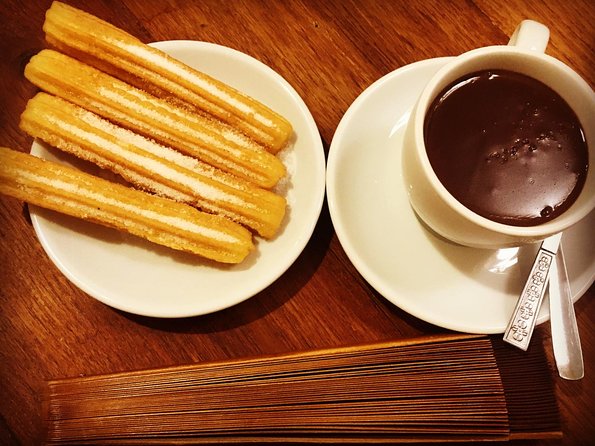 Food & Drink Private Tour of Barcelona in Traditional Taverns - Who Should Consider This Tour?