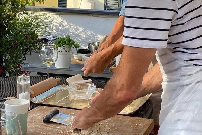 Genoa: Hands-On Home cooking Class Pasta Pesto and more with wine - What Reviewers Say