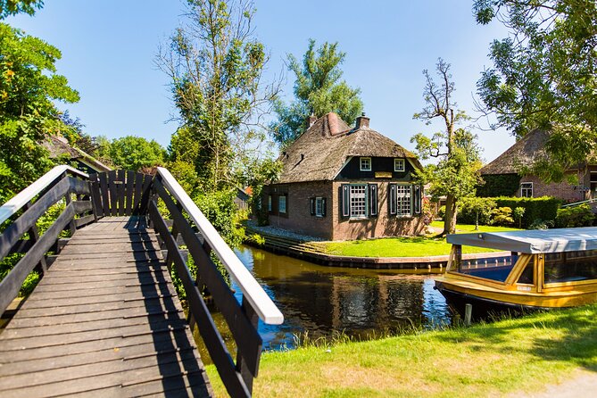 Giethoorn and Afsluitdijk Day Trip from Amsterdam with Boat Trip - Practical Tips for Future Travelers