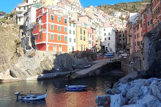 Guided Day to the Pearls of the Cinque Terre - The Guide’s Role