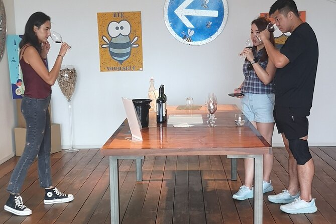 Half-day in the Médoc : 2 wineries & 6 wines - FAQs