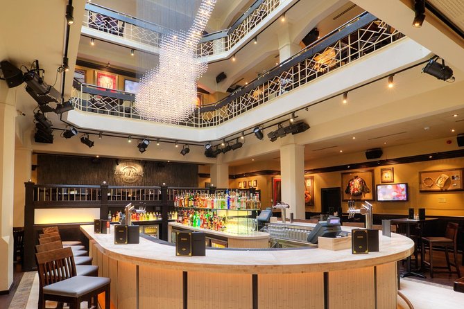 Hard Rock Cafe Prague with Set Lunch or Dinner - Who Would Enjoy This?