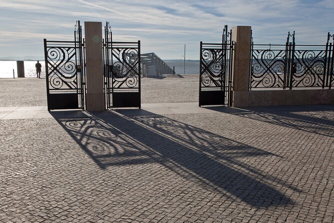 Lisbon From the 1755 Tsunami to the Age of Tourism - Private walking tour - Who Will Love This Tour?