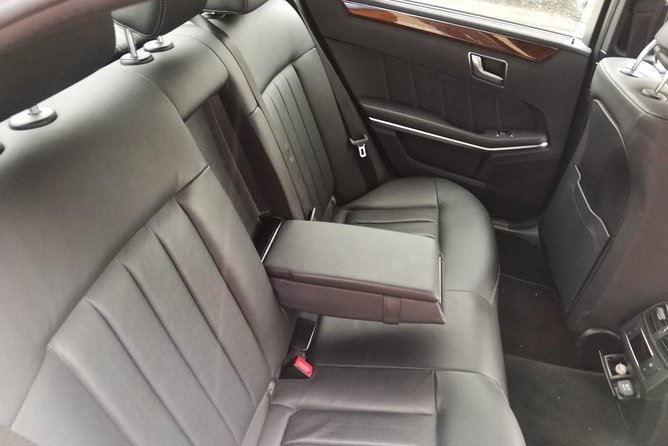 Luxury vehicle from Brussels airport to the city of Brussels - Pricing and Value