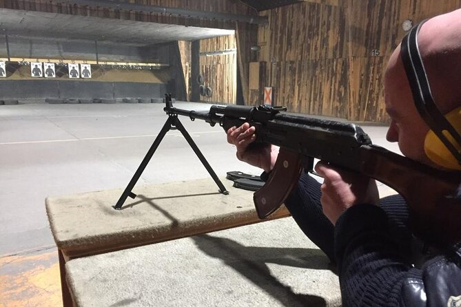 Military Guns Shooting Experience with GunMates Bratislava - Practical Details and Considerations