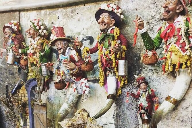 Naples Historical Center walking tour (2hrs) - Who Should Sign Up for This Tour?