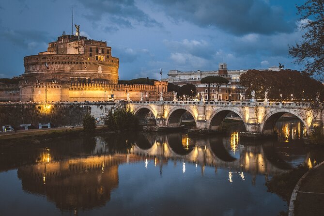 Night Tour of Rome with Local Pizza Dinner and Gelato Experience - Transportation and Group Size