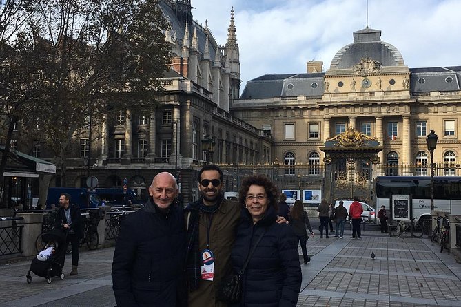 Notre Dame quartier & Ile de la Cité Private 2-Hour Walking Tour in Paris - Value and Considerations