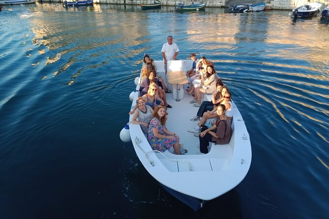 Ortigia Island and Sea Caves Boat Tour with Prosecco - What the Reviews Say