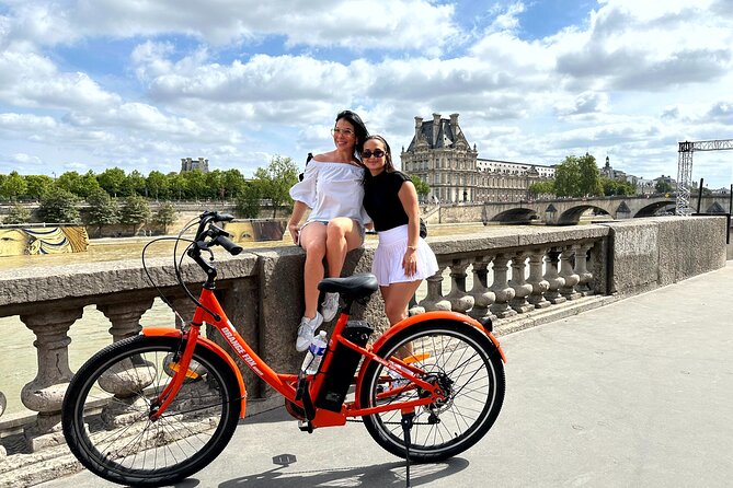 Paris Guided City Sightseeing Tour by Bike or E-Bike - FAQs