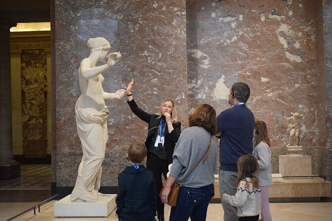 Paris : Louvre Museum Guided Tour with Pre-Booked Tickets - The Experience on the Day