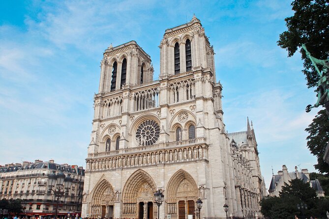 Paris Scavenger Hunt and Highlights Self-Guided Tour - The Sum Up: Who Is This Tour For?