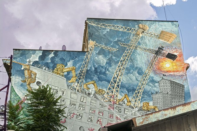 Photo Tour in the Ostiense district: forfeiture and redevelopment - FAQs