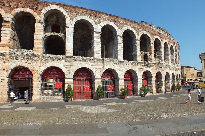 Private 2,5 hour Walking Tour of Verona with Private Tour Guide - Who Should Book This Tour?