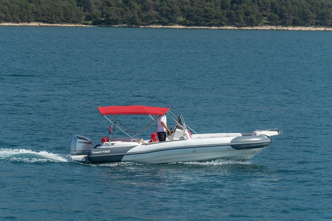 Private Blue Lagoon and island Solta speedboat tour - FULL DAY - FAQs About the Blue Lagoon and Solta Island Speedboat Tour