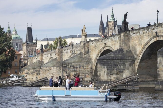 Private Boat Cruise With Unlimited Beer - FAQ