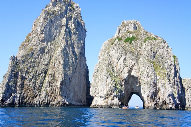 PRIVATE CAPRI ISLAND & BLUE GROTTO Full Day boat tour. - Onboard Experience