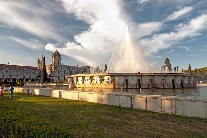 Private City Tour: Lisbon Golden Age in 4H with Transfer - Frequently Asked Questions