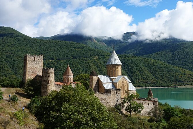 Private day Tour from Tbilisi to Kazbegi and Gudauri - Final Thoughts